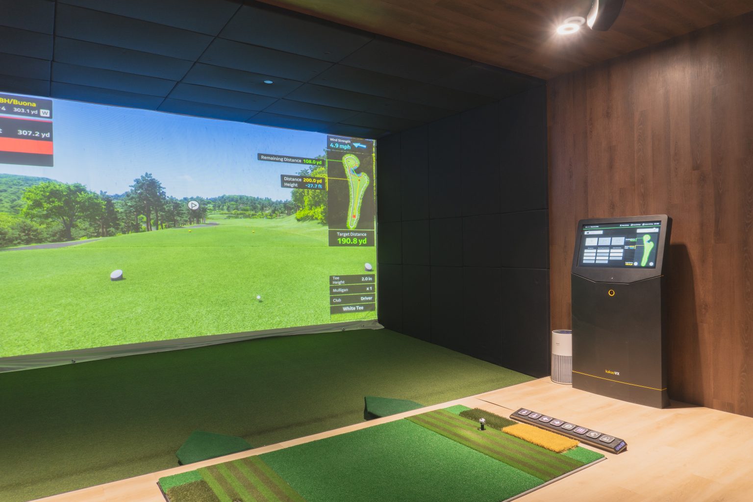 The Ultimate Indoor Golf Simulator Experience | Play Golf VX